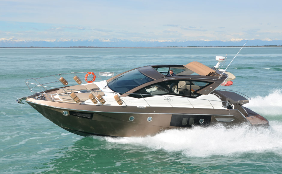 Tanti weekend per entrare nel mondo Cranchi con visite e test delle barche