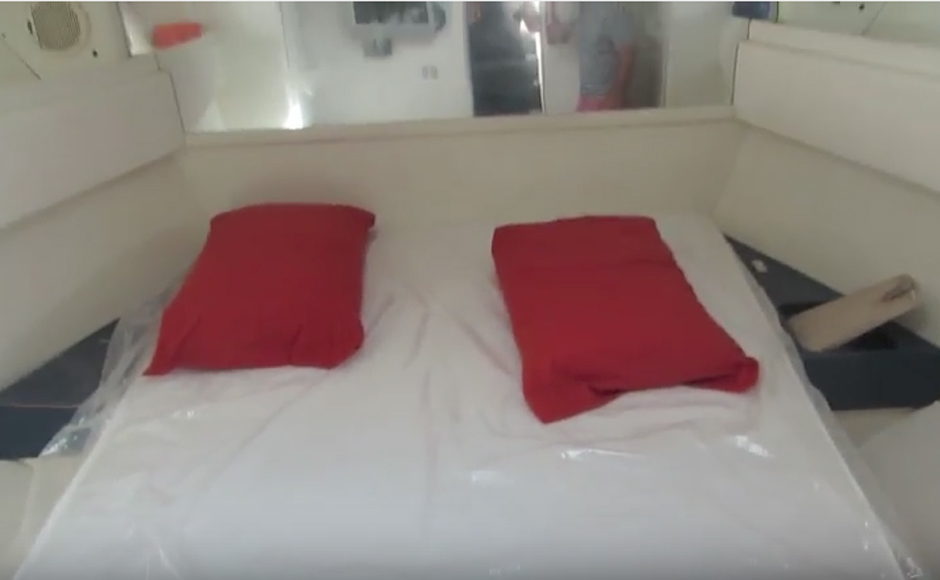 Baia 40, un cult provato trent'anni dopo. Il test con bellissime ...