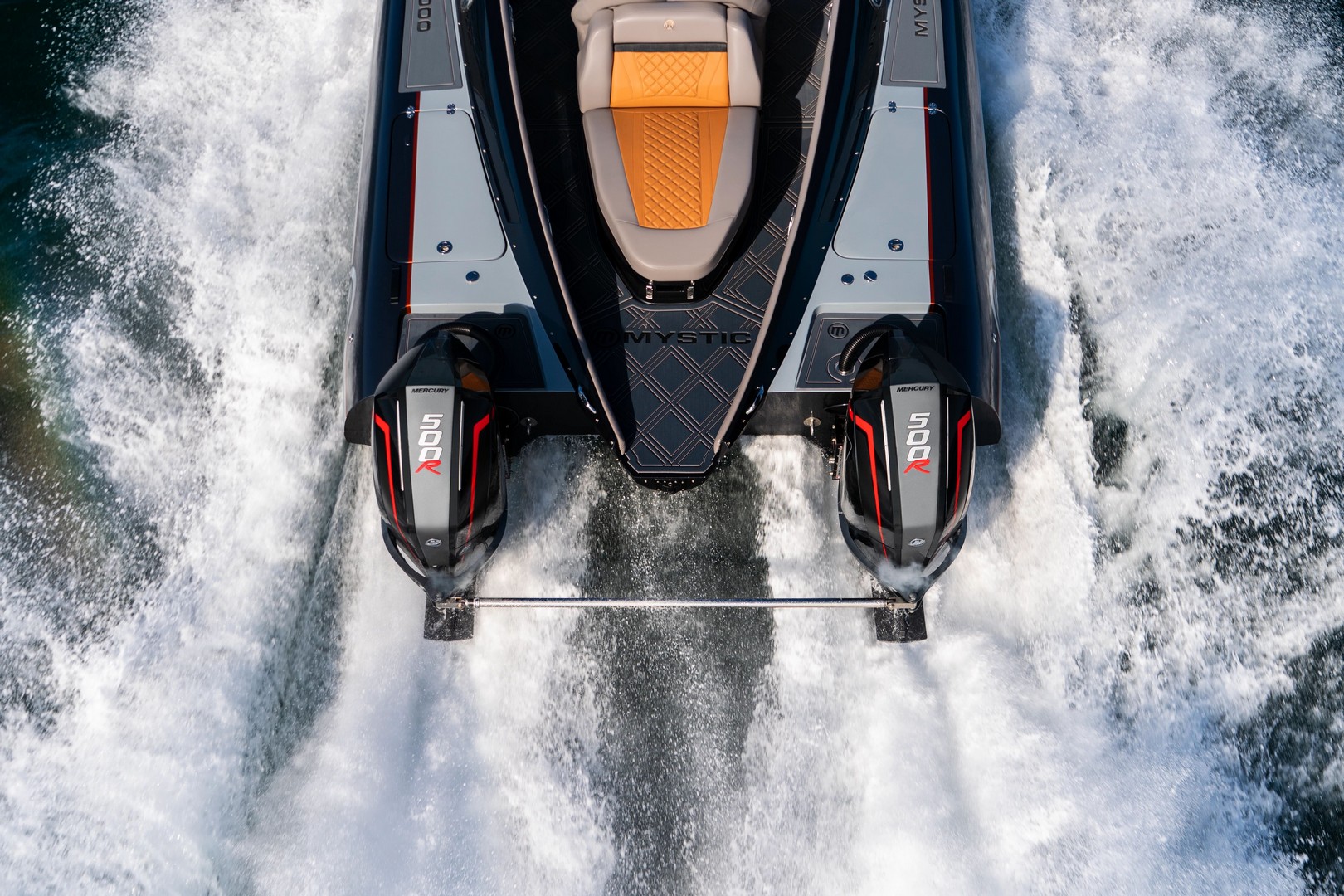 Mercury Racing V8 500R, il fuoribordo di serie portato all'estremo