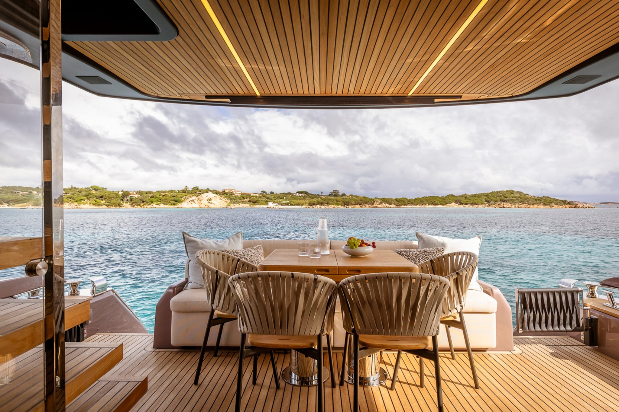 Test del Cranchi Sessantadue 62, l'inedito flybridge di 20 metri