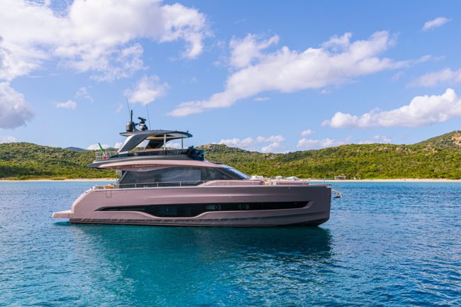 Test del Cranchi Sessantadue 62, l'inedito flybridge di 20 metri